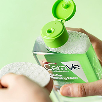 ¿Cuáles son los beneficios del agua micelar? | CeraVé México